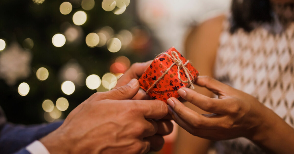 The art of regifting: how to do it gracefully and responsibly - Marie ...